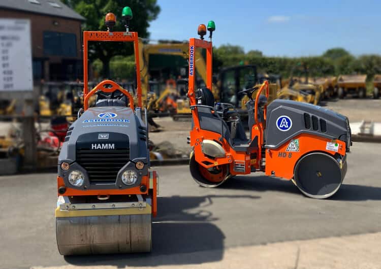Hire an 800mm compaction roller - the HAMM HD8VV | ASHBROOK